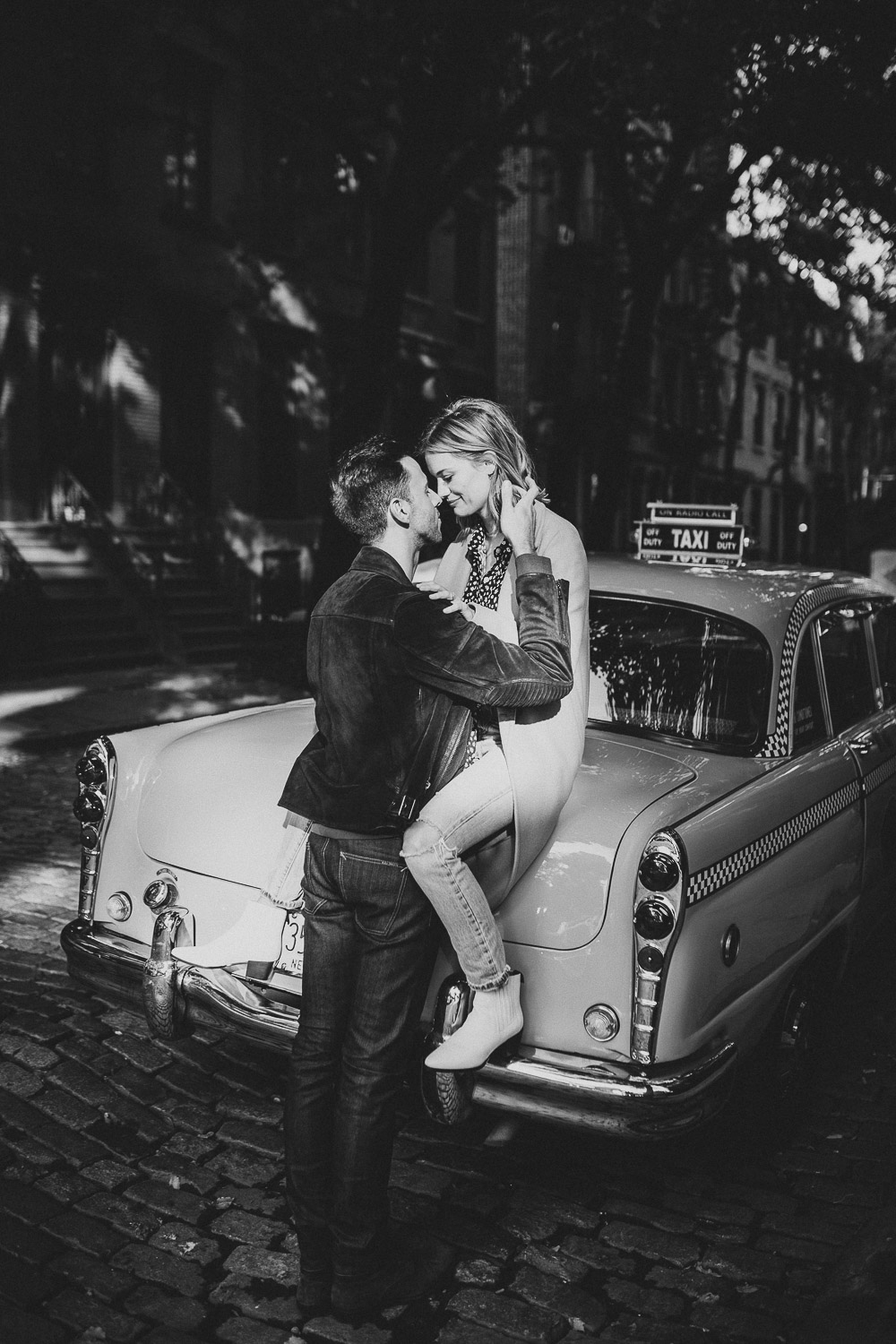 An Engagement Shoot in a Vintage NYC Cab - Lucie B. Photo